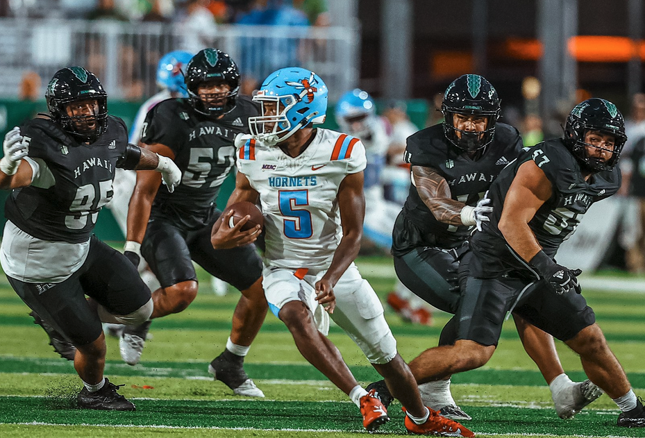 Brayden Schager passes for 2 TDs and runs for 2 more; Hawaii beats ...